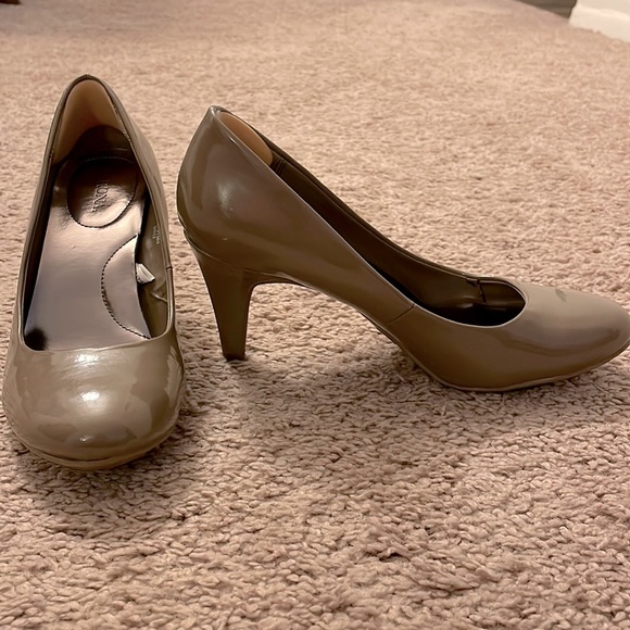 Merona | Shoes | Rarely Worn Tan High Heels | Poshmark